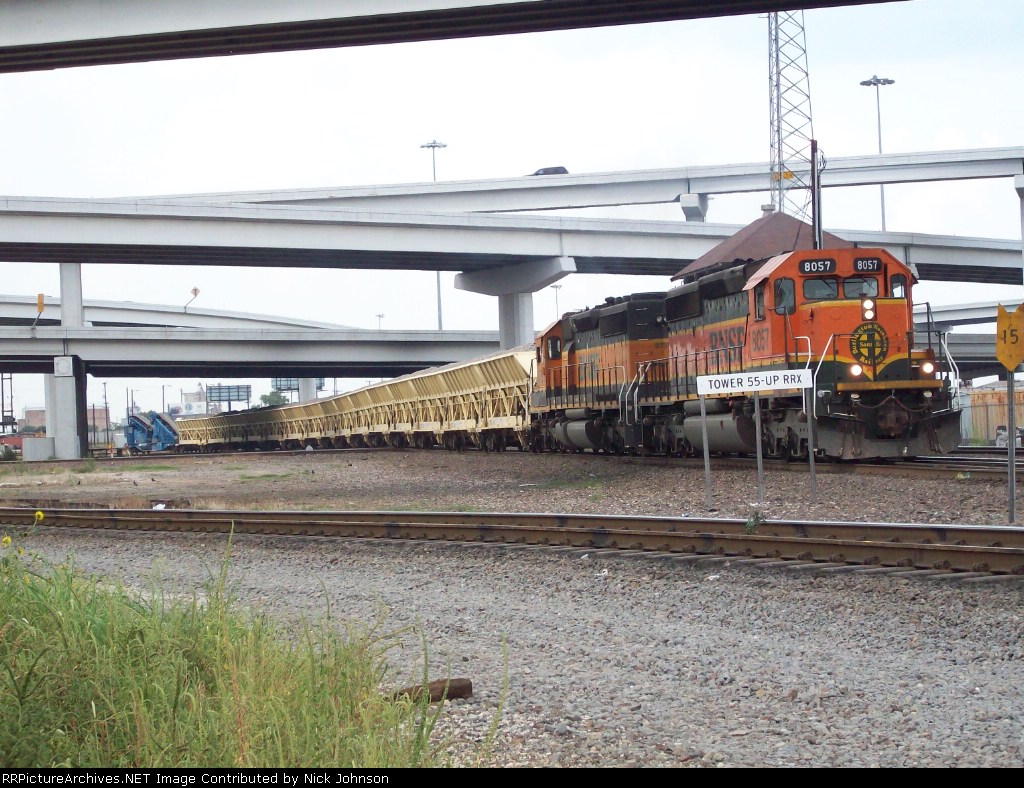 BNSF 8057
